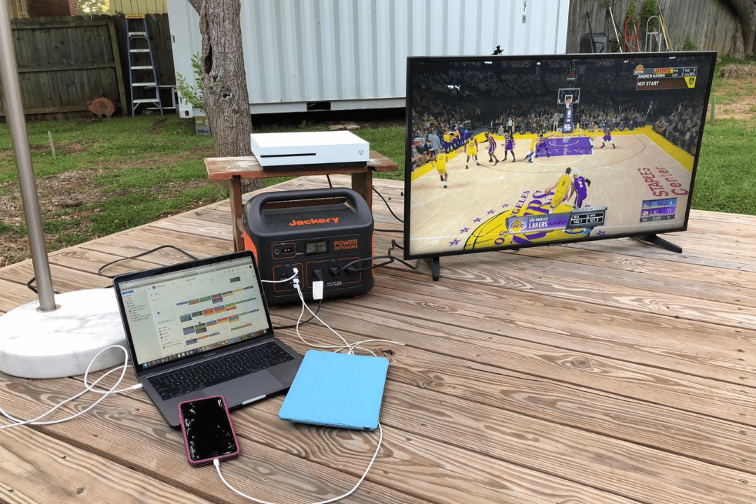 How Many Solar Panels To Run A Tv? | Solar Powered Tv